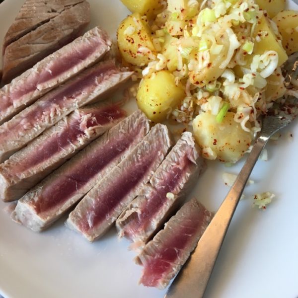 Tavada Taze Ton Balığı Nasıl Yapılır? - Nefis Yemek Tarifleri