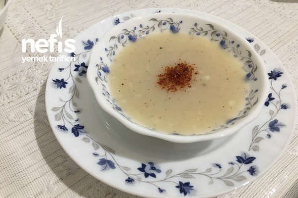 Sarımsaklı Un Çorbası - Nefis Yemek Tarifleri - #4720692