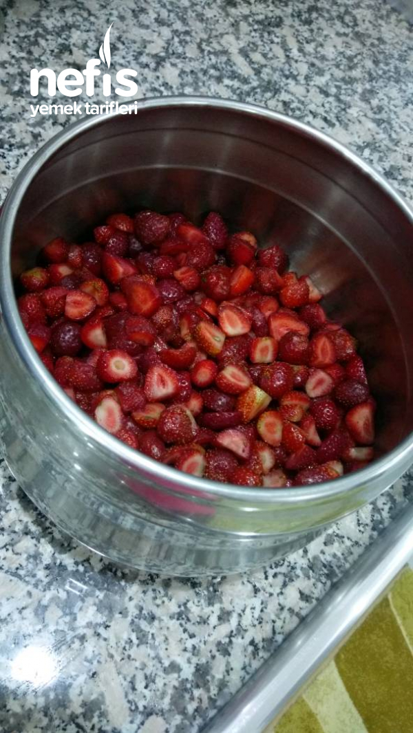 Çilek Reçeli - Nefis Yemek Tarifleri - #4847517