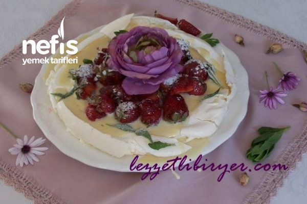 Pavlova Tarifi, Videolu - Nefis Yemek Tarifleri