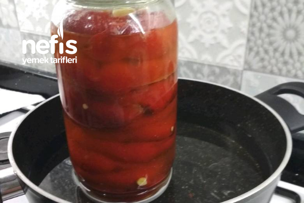 Sirkeli Yağlı Kışlık Tombul Biber Turşusu - Nefis Yemek Tarifleri