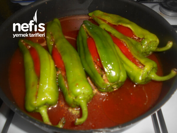 Zeytinyağlı Köy Biberi Dolması - Nefis Yemek Tarifleri