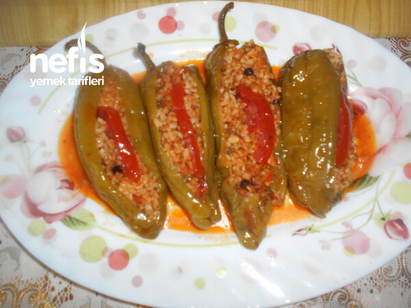Zeytinyağlı Köy Biberi Dolması - Nefis Yemek Tarifleri