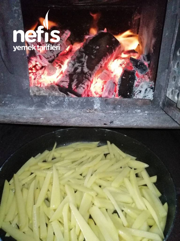 Özel Soslu Sobada Fırında Patates 1 (Kekikli) - Nefis Yemek Tarifleri