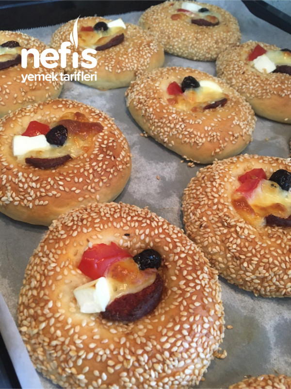 Simit Tadında Mini Pizzalar - Nefis Yemek Tarifleri