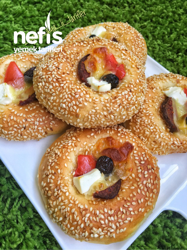 Simit Tadında Mini Pizzalar - Nefis Yemek Tarifleri