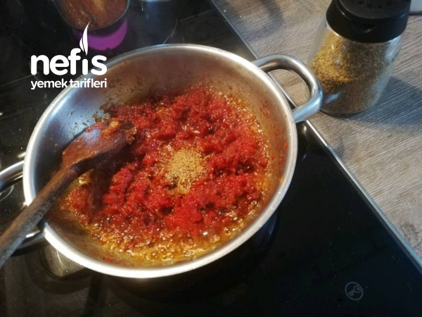 Herle (Sucuklu Yeşil Mercimek Çorbası) - Nefis Yemek Tarifleri