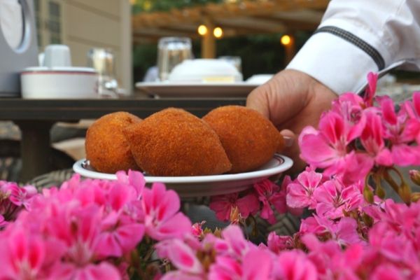 Düveroğlu Menü Fiyat Listesi - Nefis Yemek Tarifleri