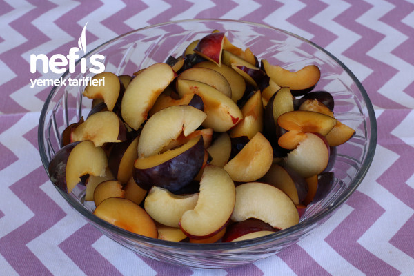 Kırmızı Erik Reçeli (Tam Kıvamında) (videolu) - Nefis Yemek Tarifleri