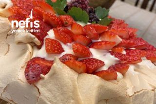 Pavlova Tarifi - Nefis Yemek Tarifleri