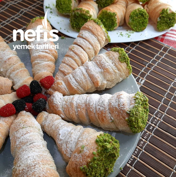 Hazırları Aratmayan Funiyki (Torpil Pasta) (Videolu) - Nefis Yemek ...