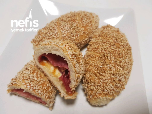 Arası Pastırmalı Kaşarlı Simit - Nefis Yemek Tarifleri