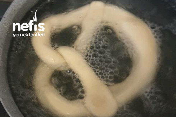 Bretzel (Alman Simidi) - Nefis Yemek Tarifleri