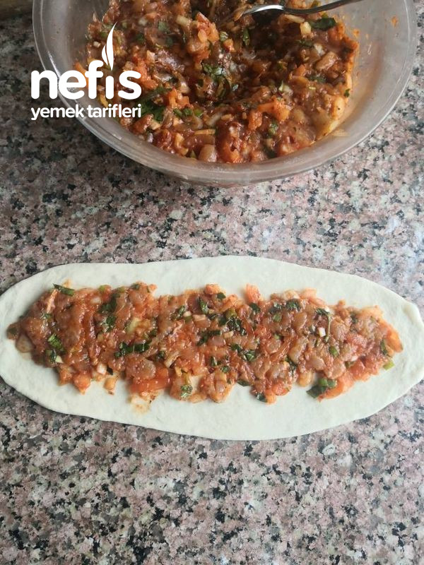 Tavuklu Pide - Nefis Yemek Tarifleri - #9994423