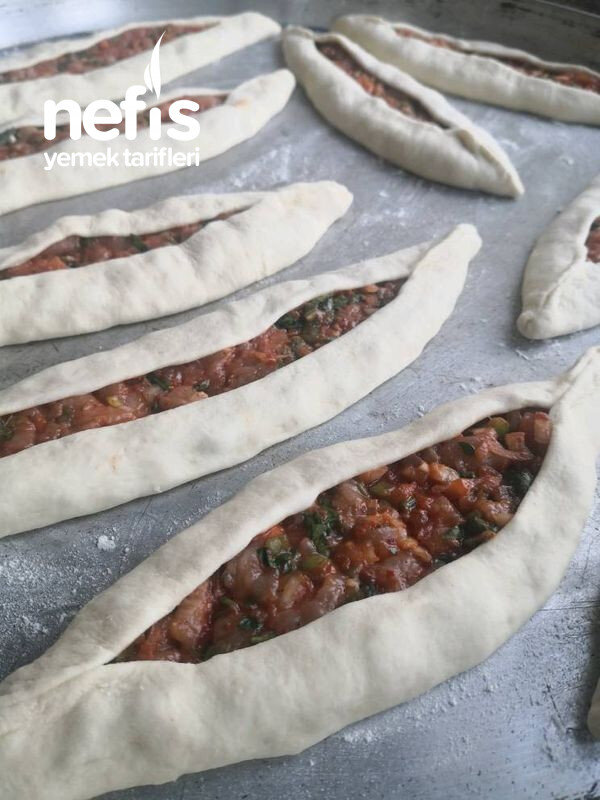 Tavuklu Pide - Nefis Yemek Tarifleri - #9994423