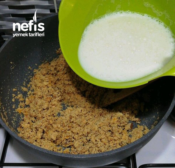 Macun Kıvamında Cevizli Portakallı İrmik Helvası - Nefis Yemek Tarifleri