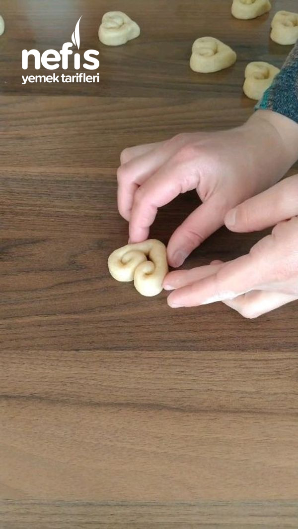 Kalpli Hira Tatlısı (Şerbetli Tatlı Sevenlere) - Nefis Yemek Tarifleri