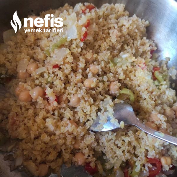 Tavuklu Nohutlu Bulgur Pilavı - Nefis Yemek Tarifleri - #10739173