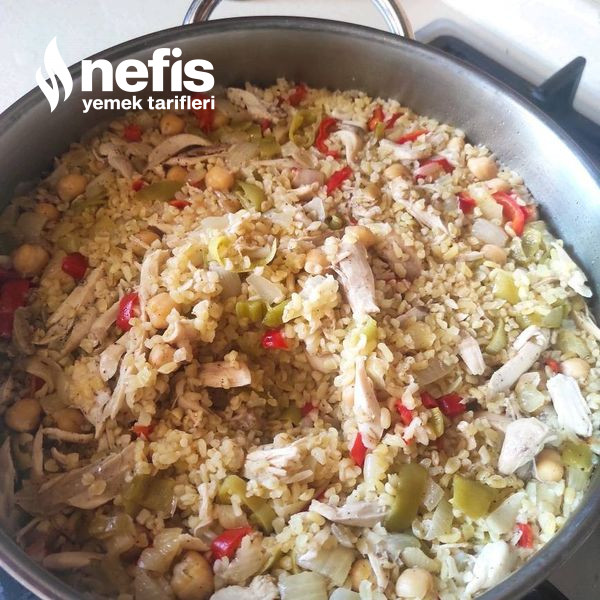 Tavuklu Nohutlu Bulgur Pilavı - Nefis Yemek Tarifleri - #10739173