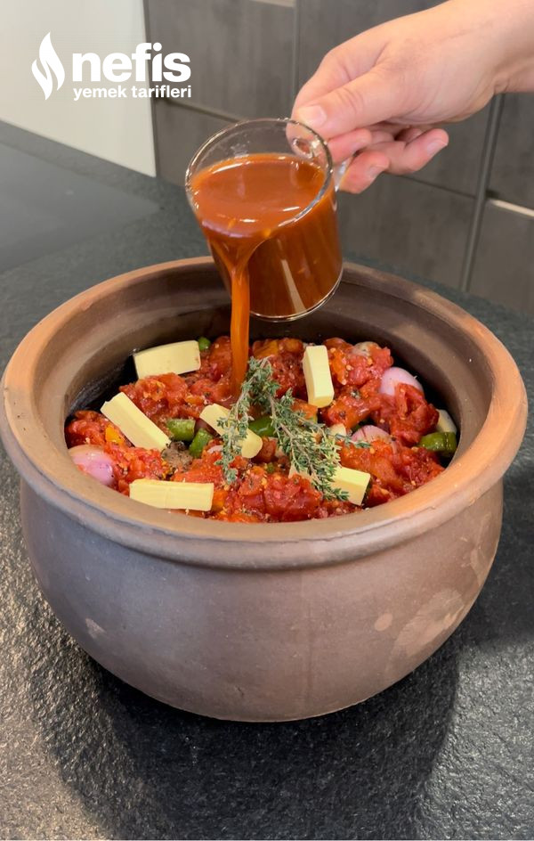 Güveçte Kuzu Gerdan Kebabı - Nefis Yemek Tarifleri