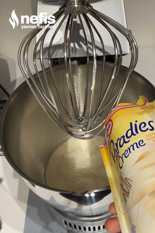 Beyaz Çikolatalı Dilim Pasta - Nefis Yemek Tarifleri
