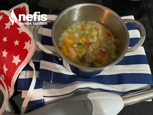 Yoğurtlu Kış Sebzeleri Çorbası (+9 Ay) - Nefis Yemek Tarifleri