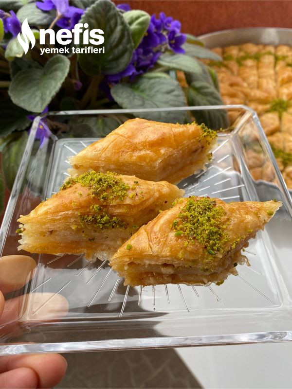 60 Kat Fındıklı Baklava - Nefis Yemek Tarifleri