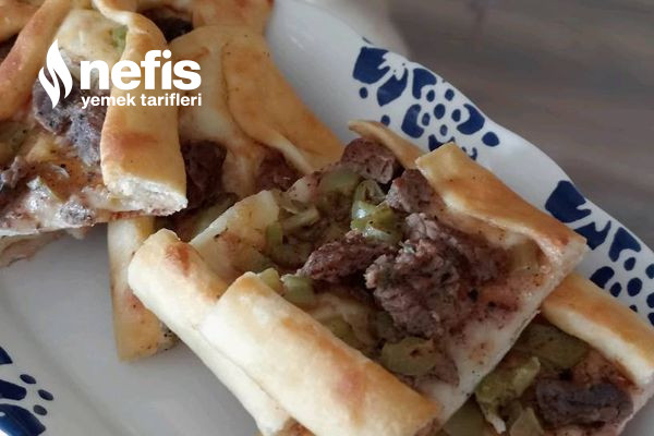Acılı Pidecikler - Nefis Yemek Tarifleri