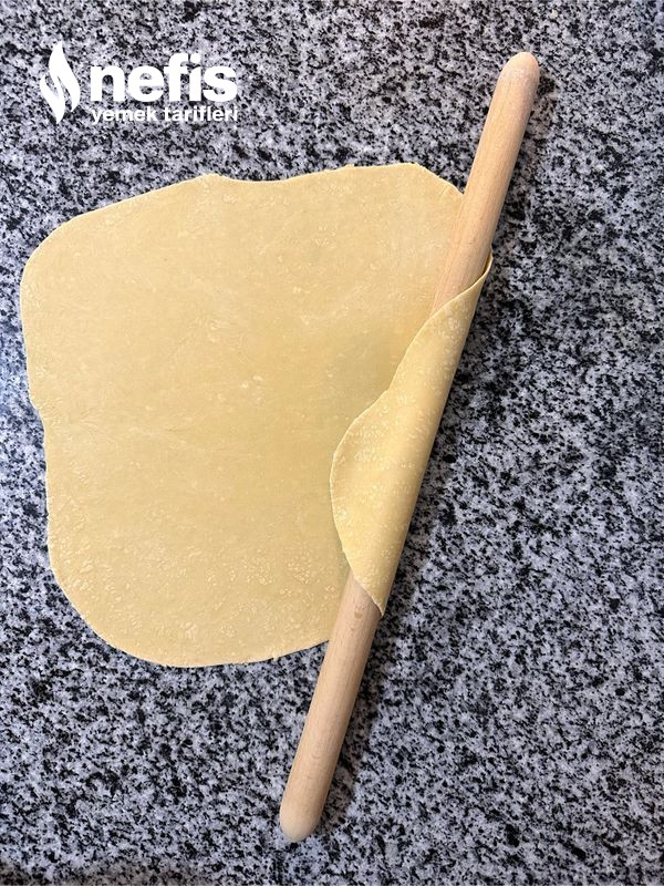 Lapsha Tavuklu Erişteli Rus Çorbası - Nefis Yemek Tarifleri