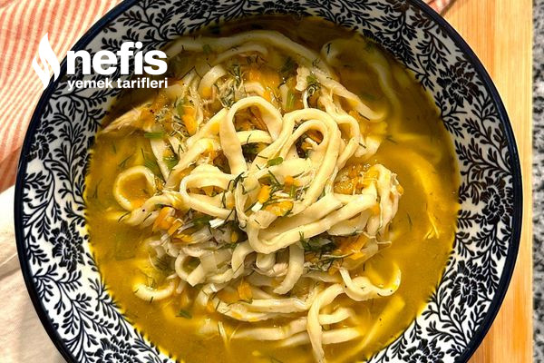 Lapsha Tavuklu Erişteli Rus Çorbası - Nefis Yemek Tarifleri