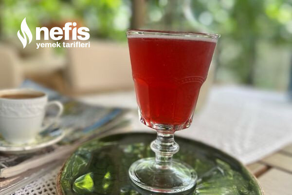 Vişne Likörü - Nefis Yemek Tarifleri