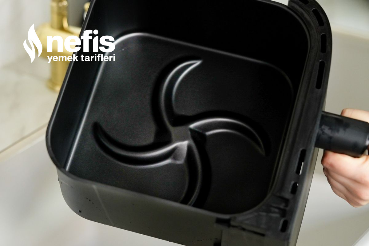 Airfryer Temizliği: Hazne, Sepet ve Rezistans Nasıl Temizlenir? - Nefis ...