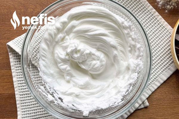 Çikolatalı Yeni Yıl Pastası (Kütük Pasta) - Nefis Yemek Tarifleri