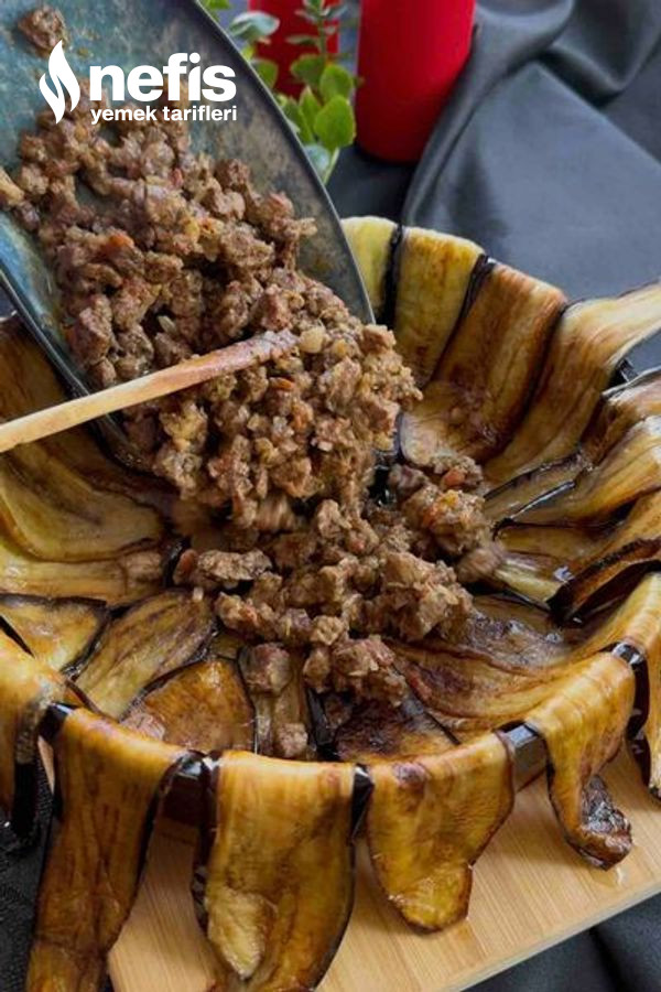 Çok Lezzetli Bir Ana Yemek / Patlıcanlı Perde Pilavı - Nefis Yemek ...