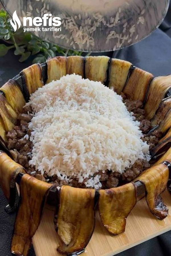 Çok Lezzetli Bir Ana Yemek / Patlıcanlı Perde Pilavı - Nefis Yemek ...
