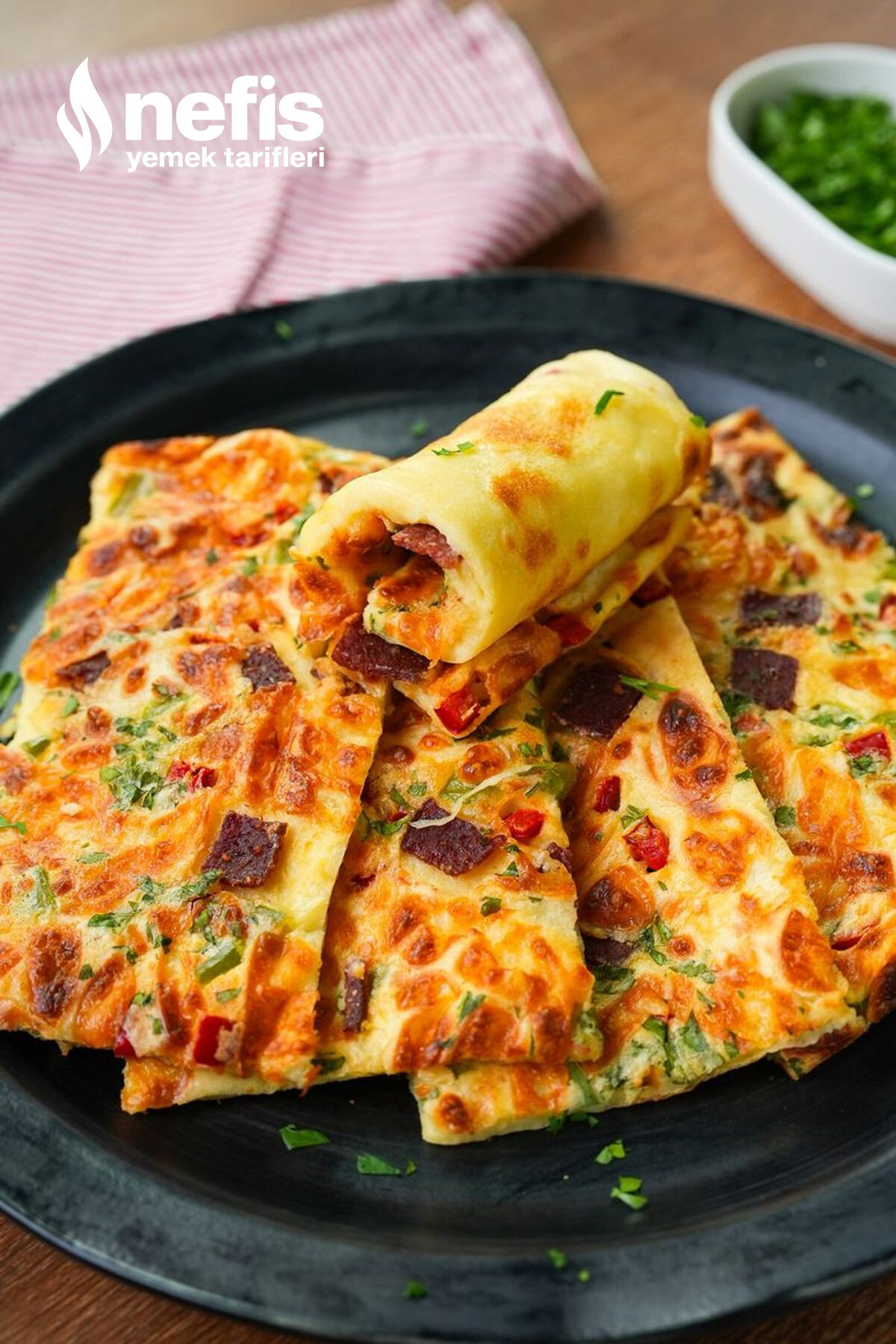 Fırında Krep Pizza Tarifi - Nefis Yemek Tarifleri
