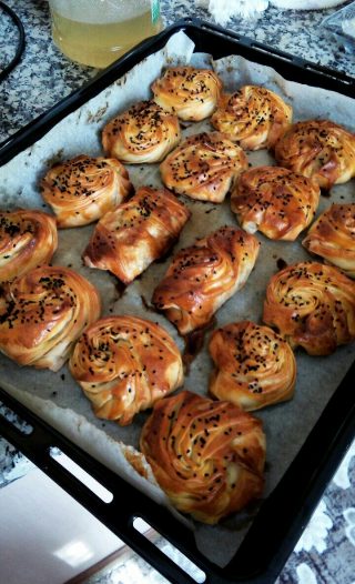 Gonca Gül Böreği Nasıl Yapılır? - Nefis Yemek Tarifleri