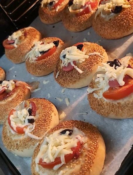 Pizza Poğaça (Puf Puf) - Nefis Yemek Tarifleri