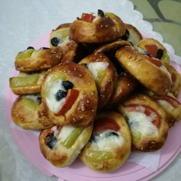 Pizza Poğaça (Puf Puf) - Nefis Yemek Tarifleri