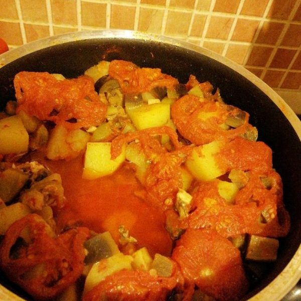 Tavuklu Türlü Yemeği Tarifi - Nefis Yemek Tarifleri