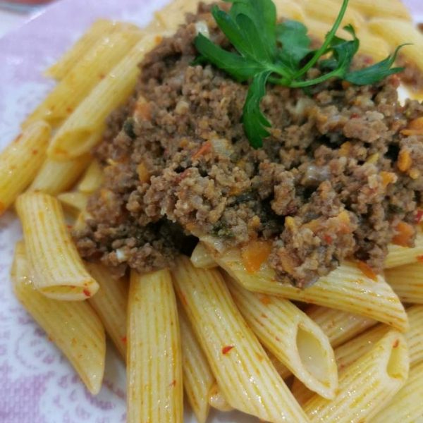 Orijinal Bolonez Sos Tarifi (videolu) - Nefis Yemek Tarifleri