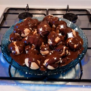 Profiterol Tarifi (videolu) - Nefis Yemek Tarifleri