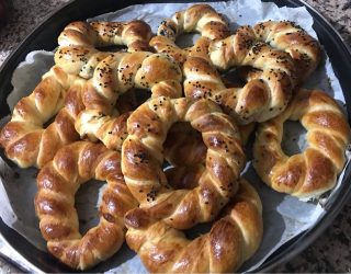 En Yumuşak En Lezzetli En Çok Kabaran Pastane Açması - Nefis Yemek ...