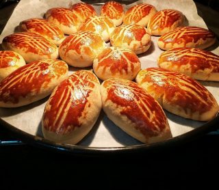 Pastane Poğaçası Tarifi - Nefis Yemek Tarifleri