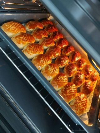 Pastane Poğaçası Tarifi - Nefis Yemek Tarifleri